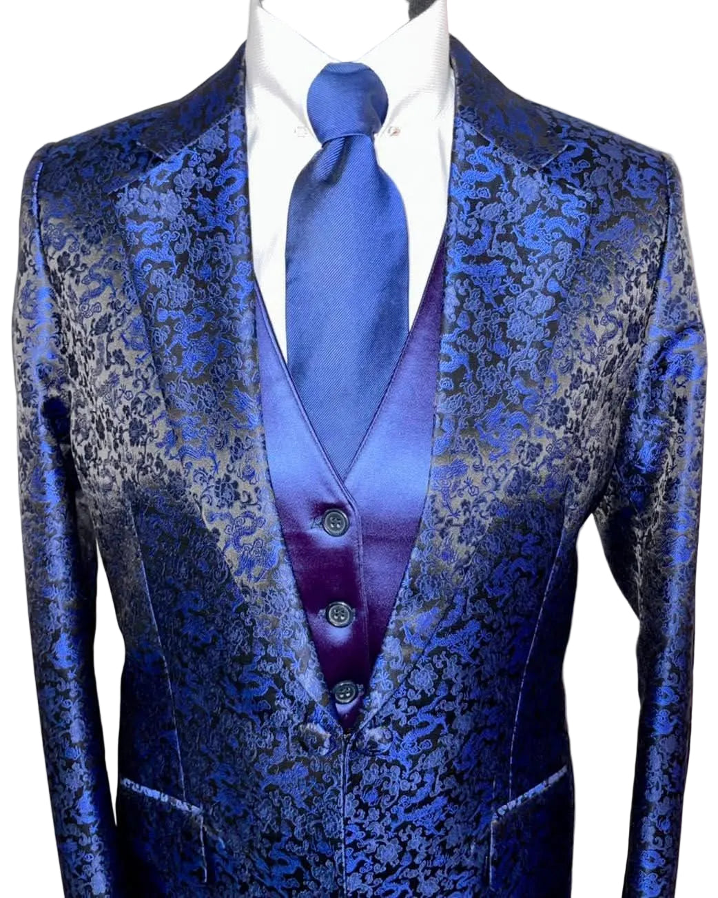 Huntress, Custom Ladies Day Coat – My Trainer’s Closet